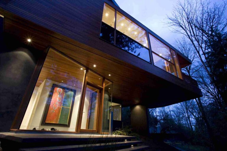 Twilight Cullen House: Residence in Portland and St. Helens
